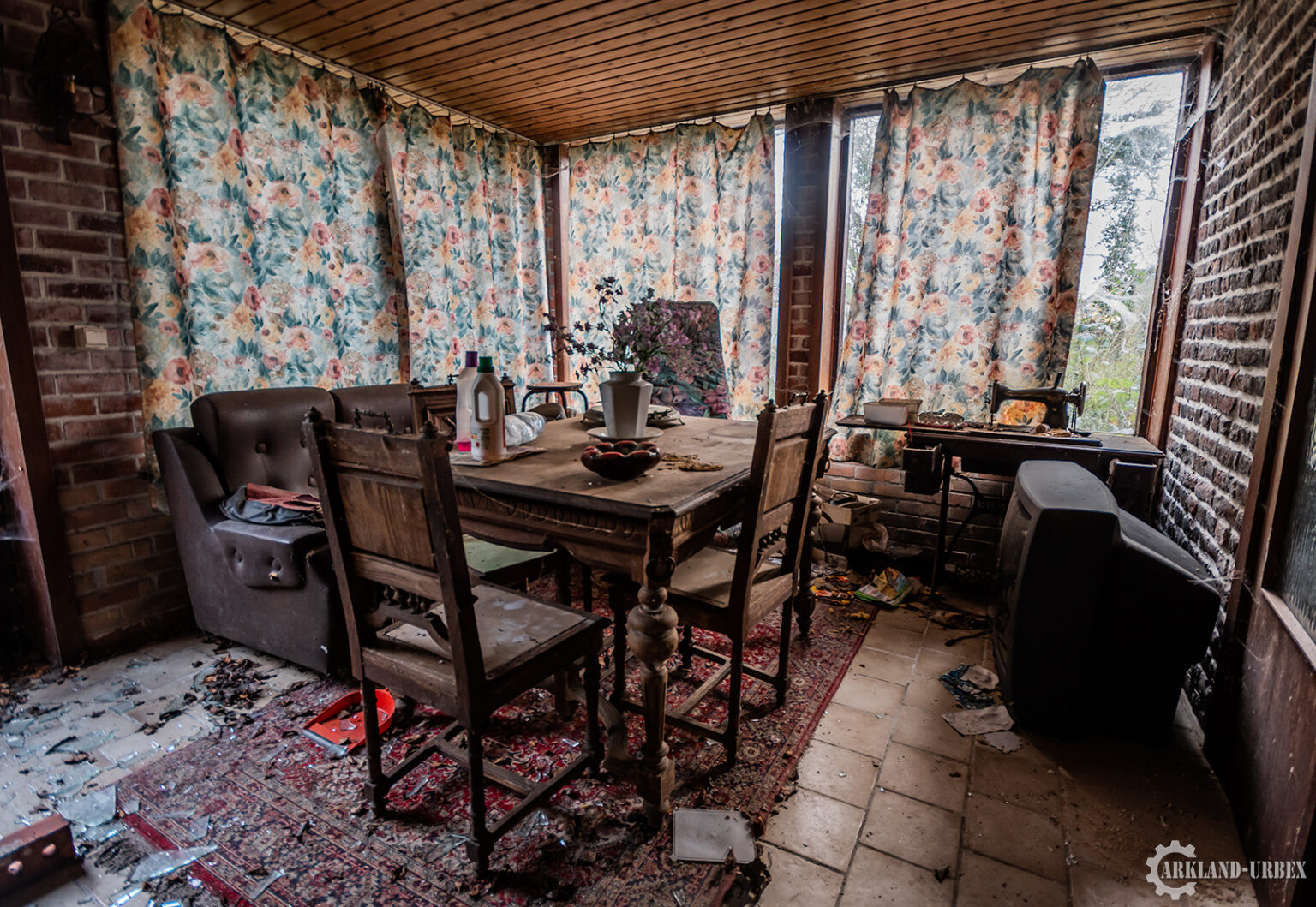 Maison Gestapo - ARKLAND